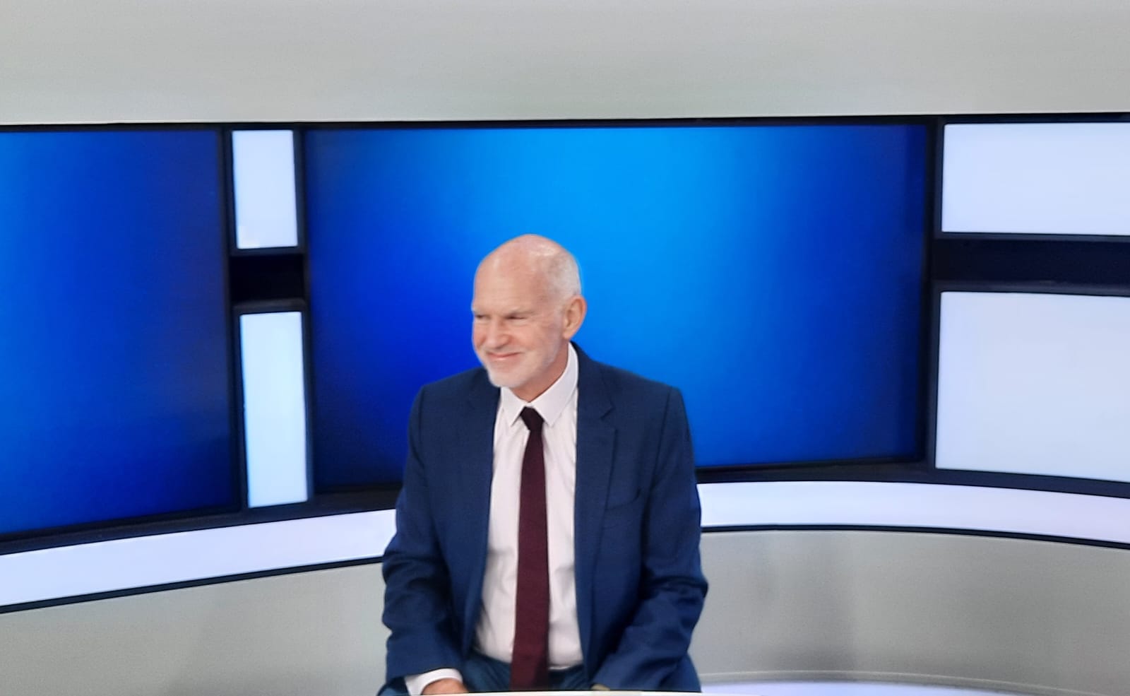 Συνέντευξη Γιώργου Α. Παπανδρέου για την Ολυμπιακή Εκεχειρία στο ΙΟΝΙΑΝ ...
